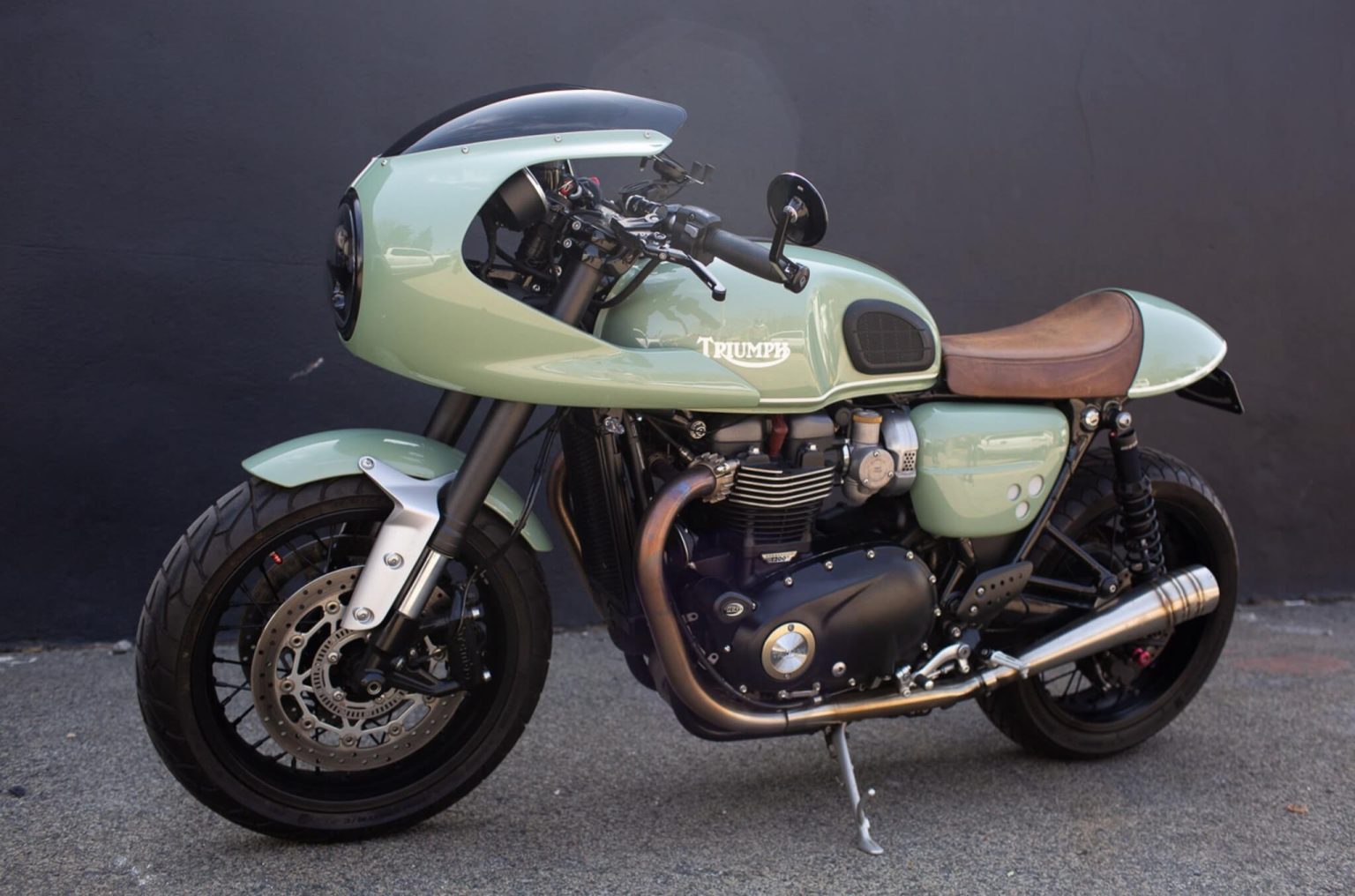 Bike Of The Day: 2016 Triumph Thruxton R Custom - Return of the Cafe Racers