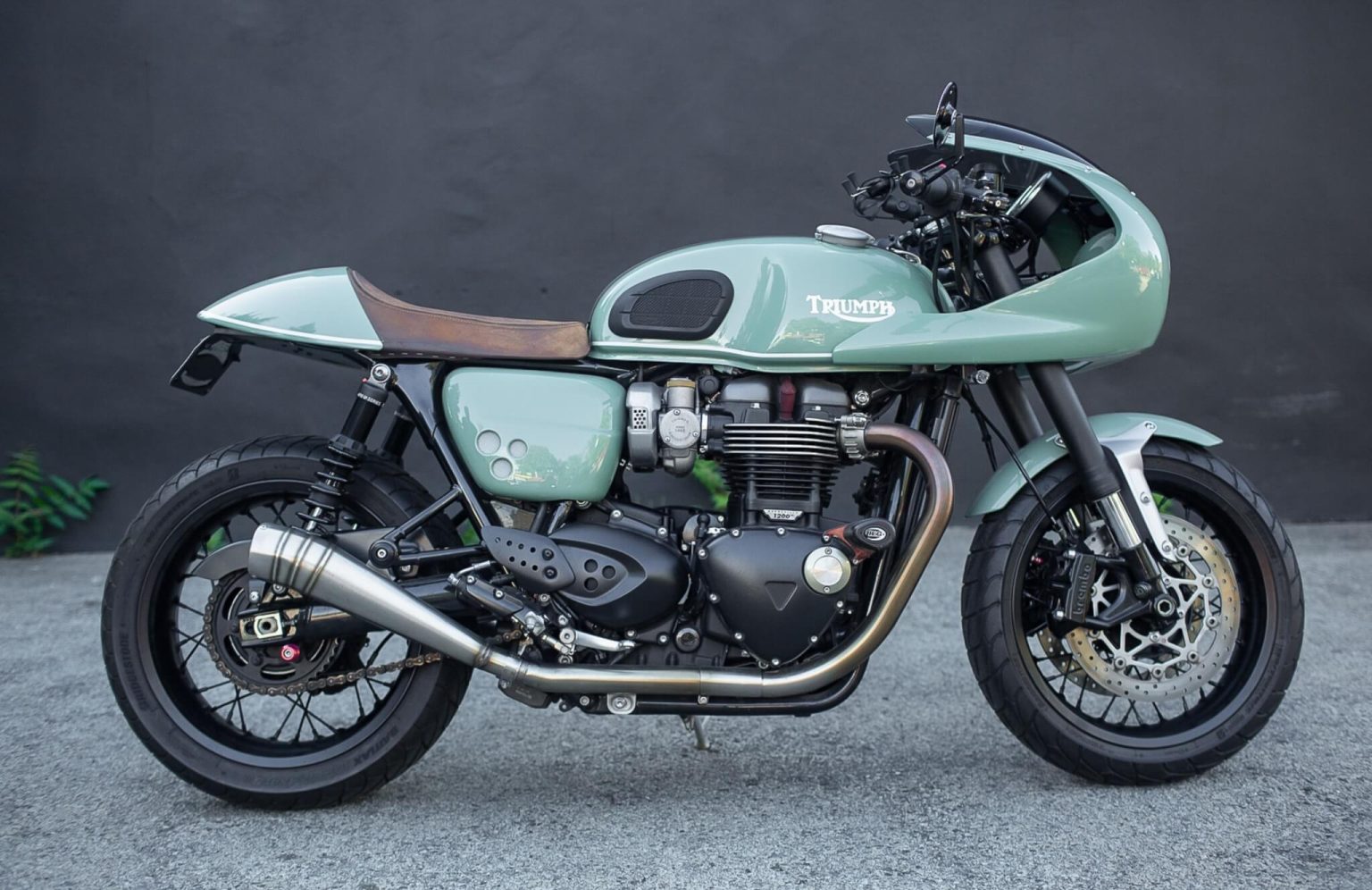 Bike Of The Day: 2016 Triumph Thruxton R Custom - Return of the Cafe Racers