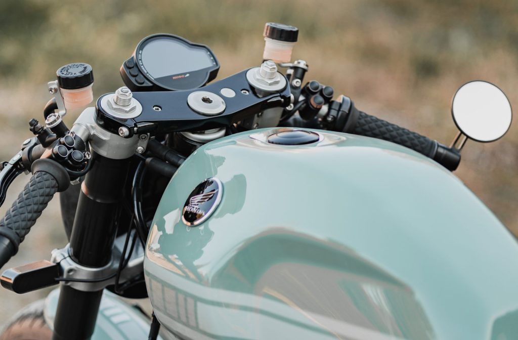 Hannah: Steven Wilson's Honda CB500 K2 - Return of the Cafe Racers