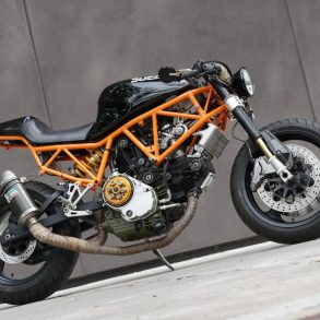 The CR - Ducati ST4s Cafe Racer - Return of the Cafe Racers