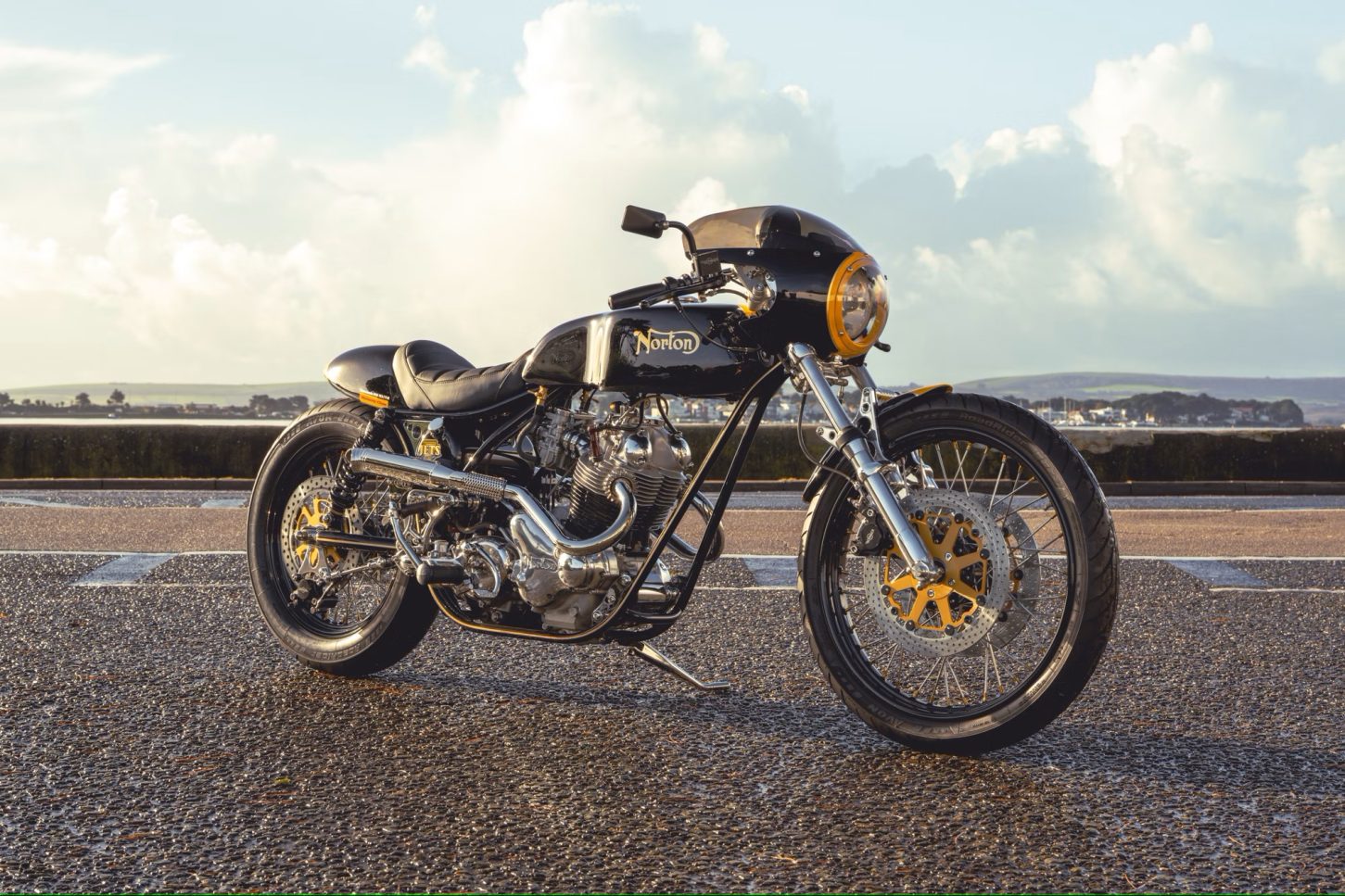 Bike Of The Day: 1970 Norton Custom ‘MKIV-R Commando 900’ - Return of the Cafe Racers