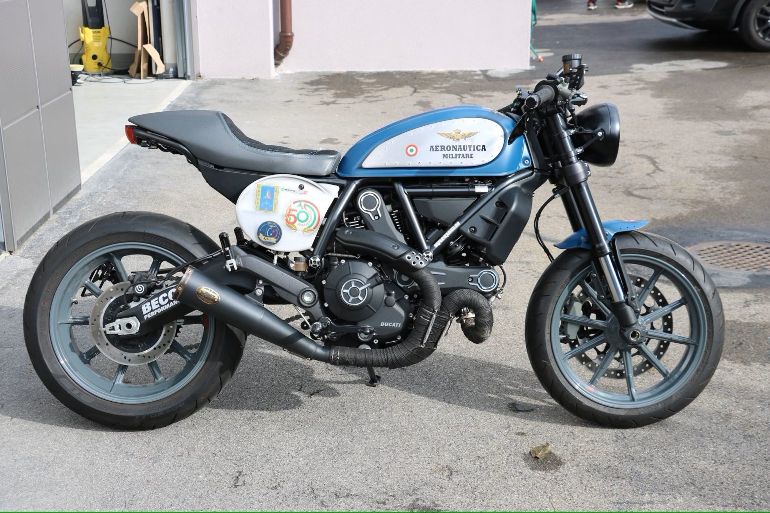 Bike Of The Day: 2018 Ducati Scrambler Café Racer - Return of the Cafe ...