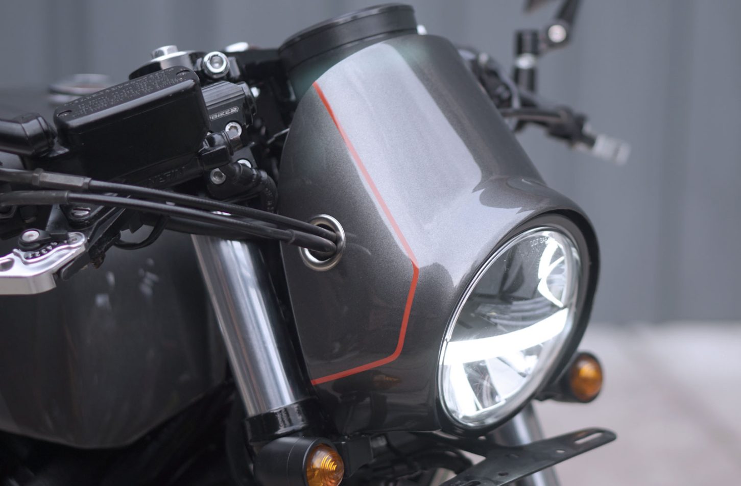 Katros Garage Honda CB400 - Return of the Cafe Racers