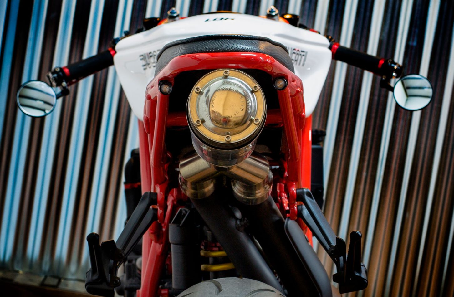 NeoRacer: Lord Drake Kustoms Ducati 999 - Return of the Cafe Racers