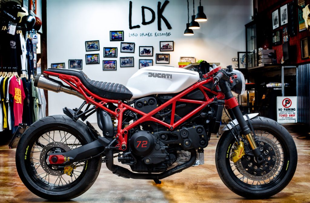 NeoRacer: Lord Drake Kustoms Ducati 999 - Return of the Cafe Racers