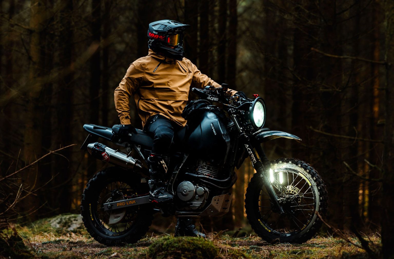 Riding Gear: Akin Moto x Gorm Taube Anorak - Return of the Cafe Racers