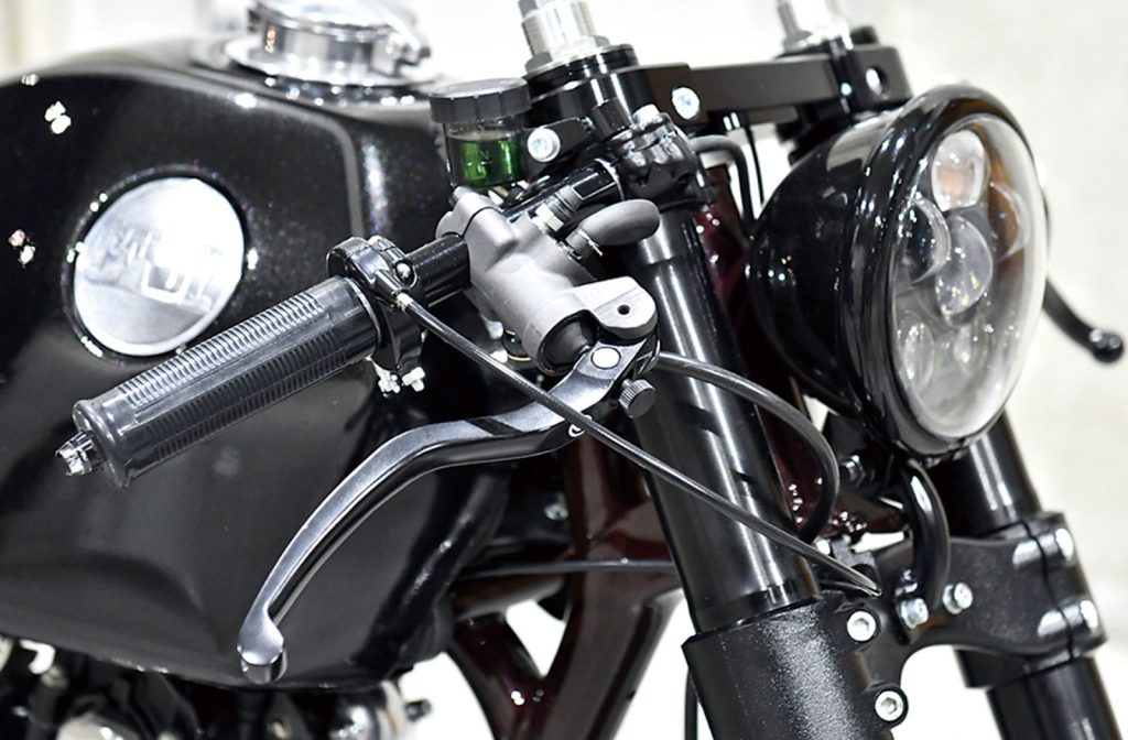 Sweet Single: Candy Motorcycle Laboratory SR400 - Return of the Cafe Racers