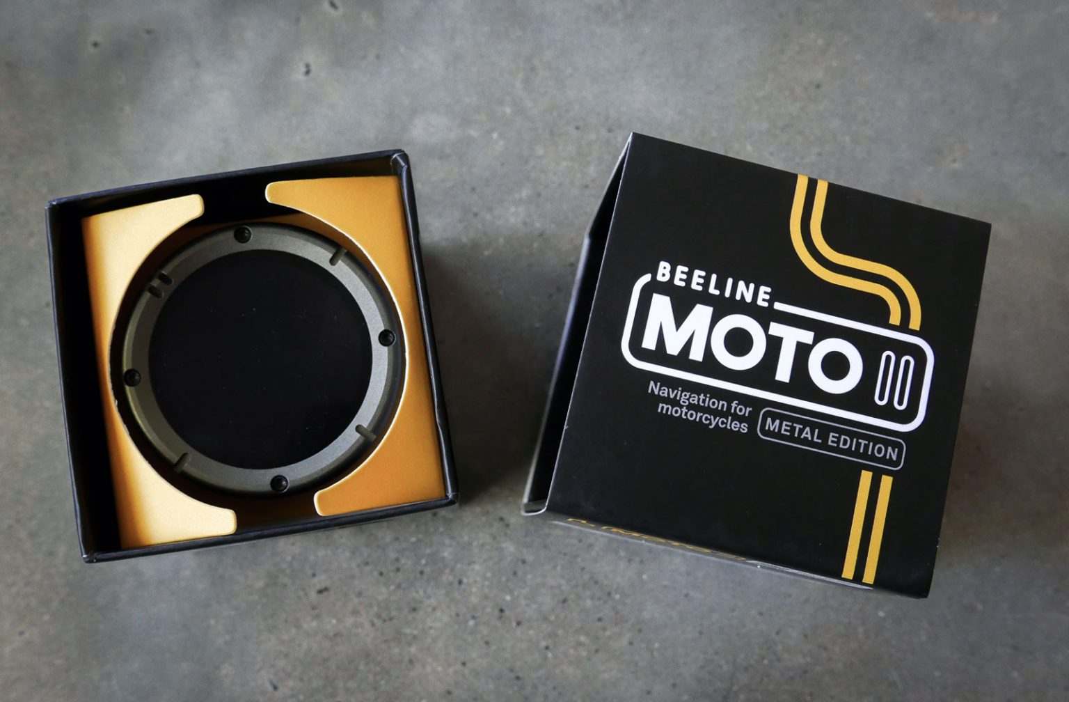 Gear Review: The Beeline Moto 2 Smart Navigation Device - Return of the Cafe Racers