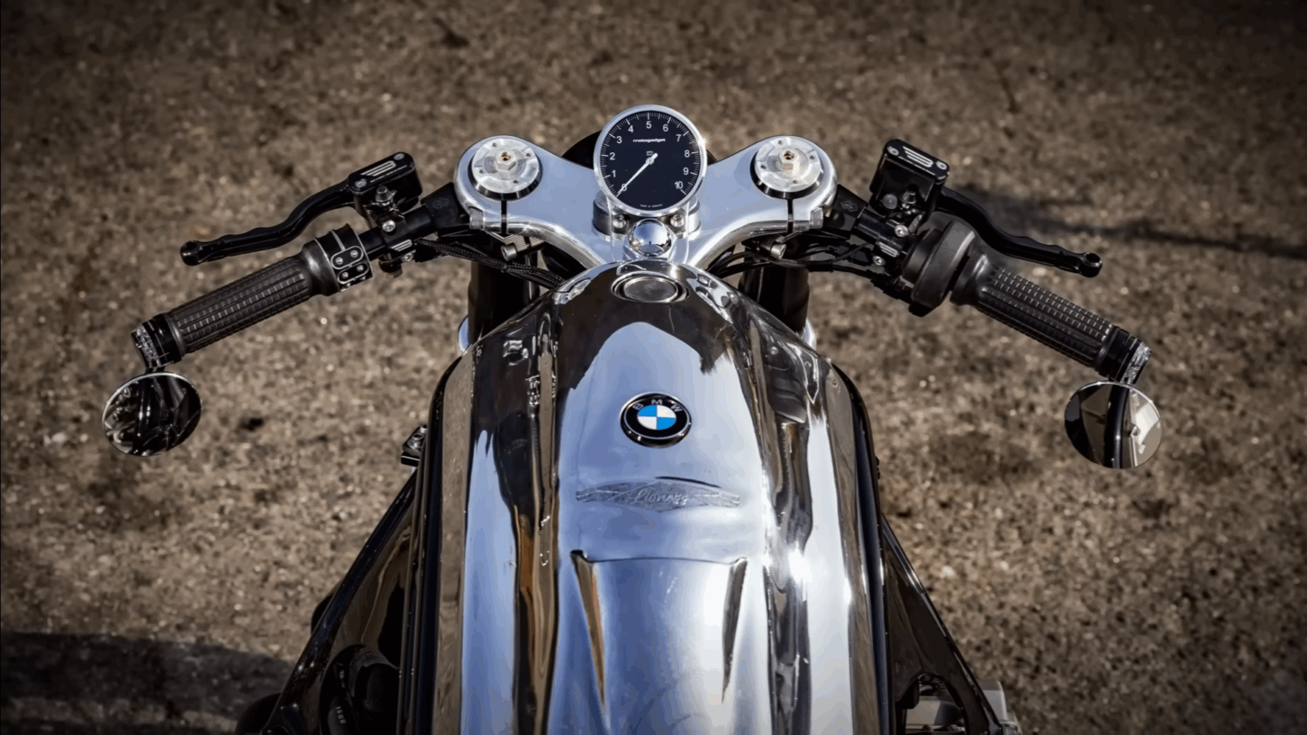 Cafe Racer (BMW K1600 by Custom Works Zon) - Return of the Cafe Racers