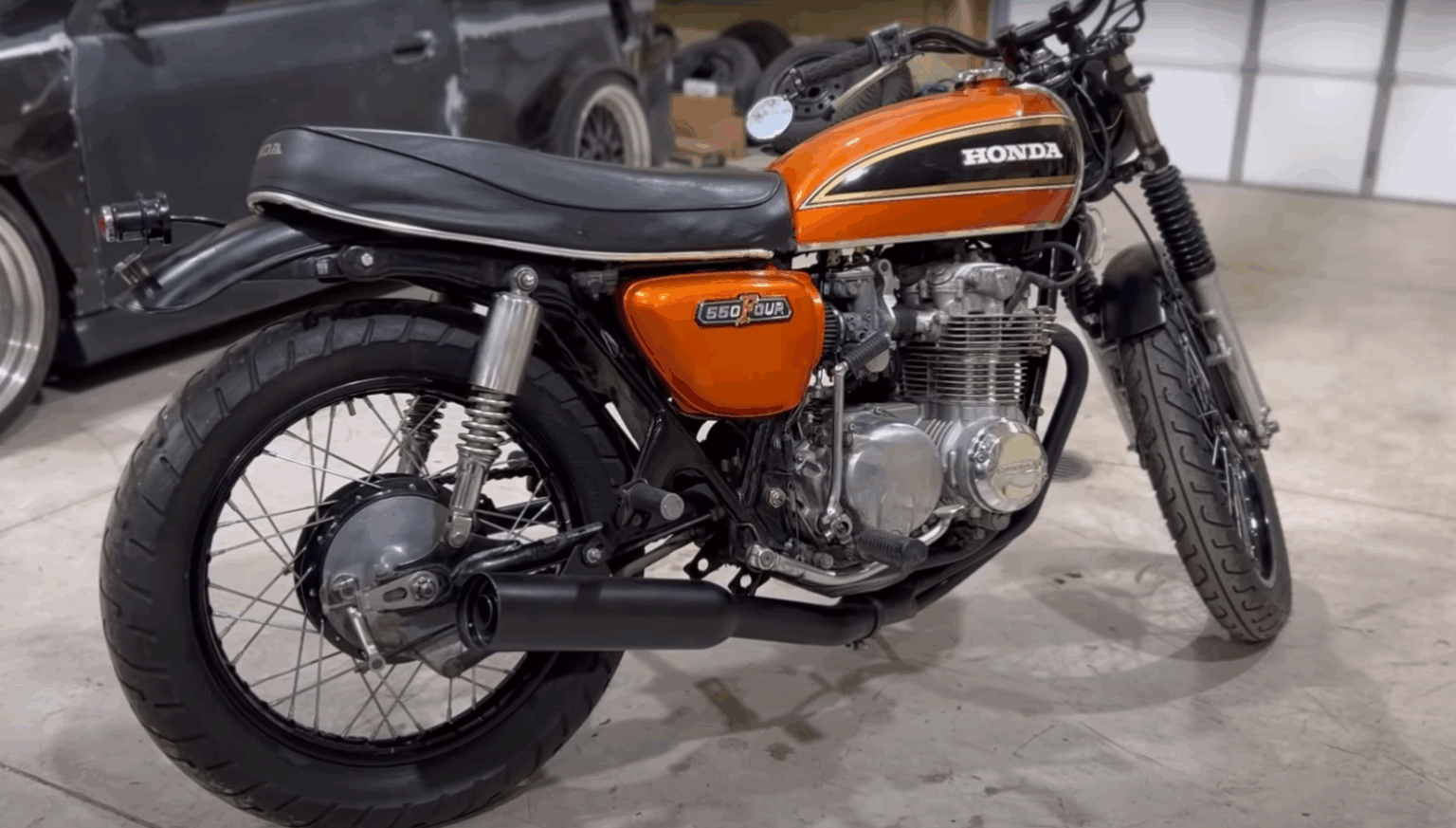 BUILDING CAFE RACER IN 10 MINUTES (HONDA CB550) - Return of the Cafe Racers