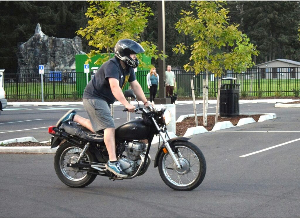 The Most Popular Budget Motorcycles Among Students - Return of the Cafe ...